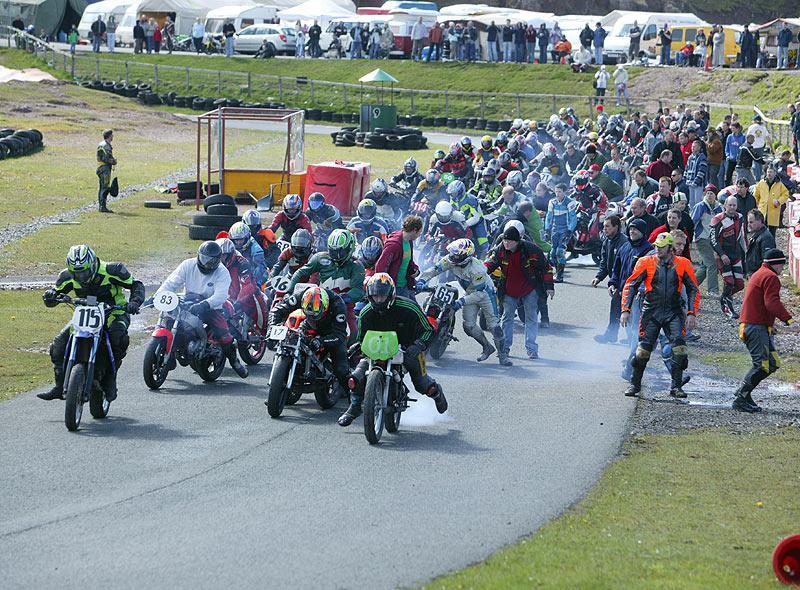 Budget racing weekend