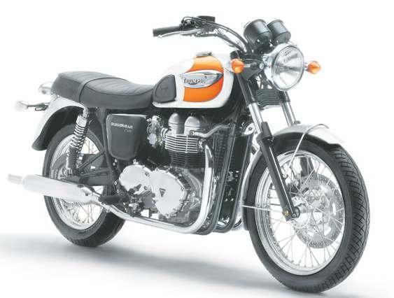 Triumph train new riders