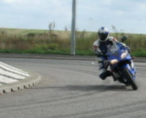 A lesson in knee down