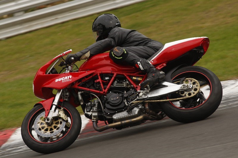 Road test gallery: Ducati 1000SS