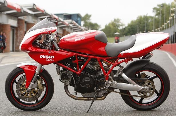 Road test gallery: Ducati 1000SS