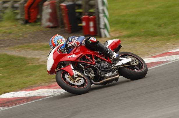 Road test gallery: Ducati 1000SS