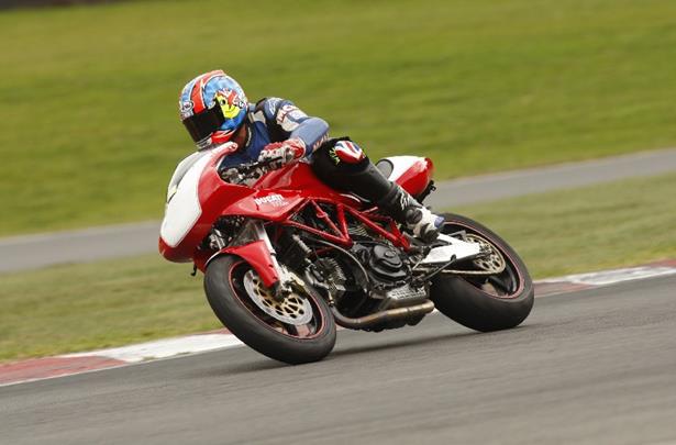 Road test gallery: Ducati 1000SS