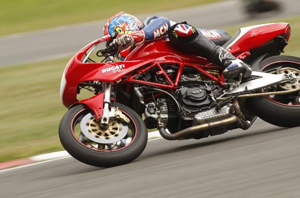 Road test gallery: Ducati 1000SS