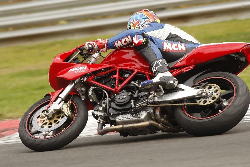 Road test gallery: Ducati 1000SS