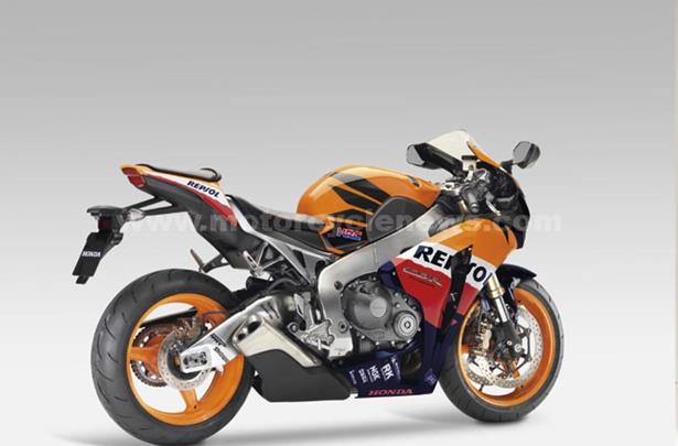 2009 Honda Fireblade ABS - First official pictures