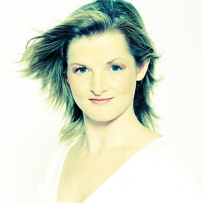 Maria Costello to talk on Radio 2