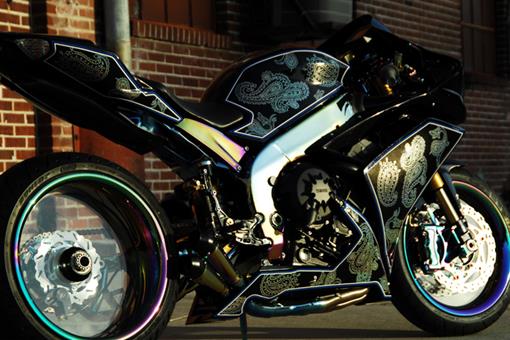 Are these the ultimate R1 and B-King customs?