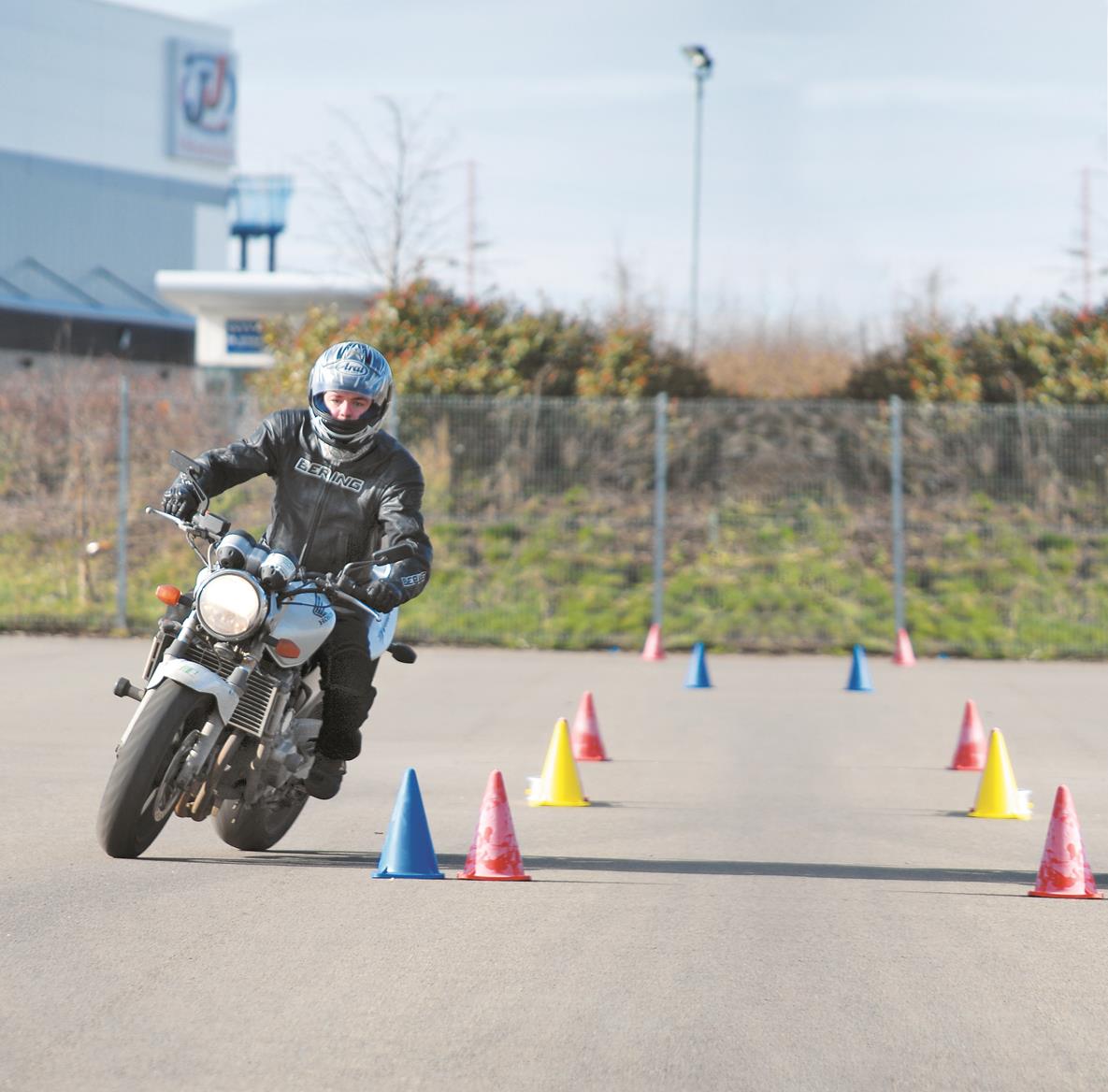Safety probe for new riding test
