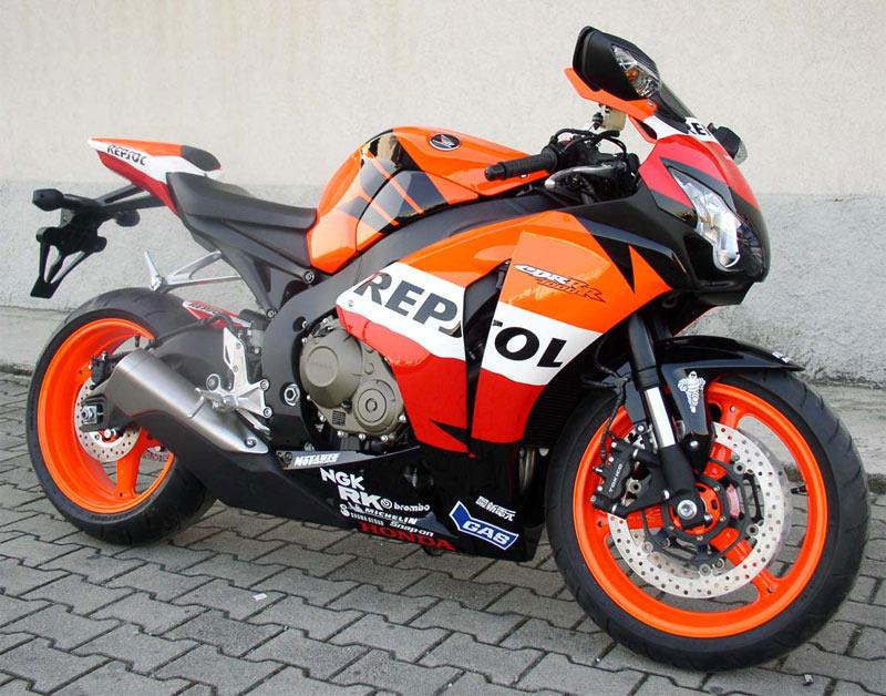 Reader's race reps needed for MCN road test