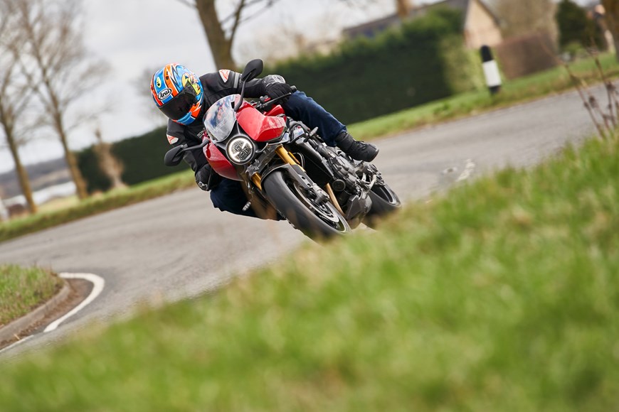 MCN Fleet: Life with the Speed Triple RR leaves Neevesy scratching his head