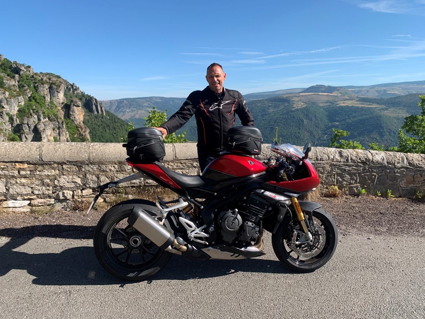 MCN Fleet: Life with the Speed Triple RR leaves Neevesy scratching his head