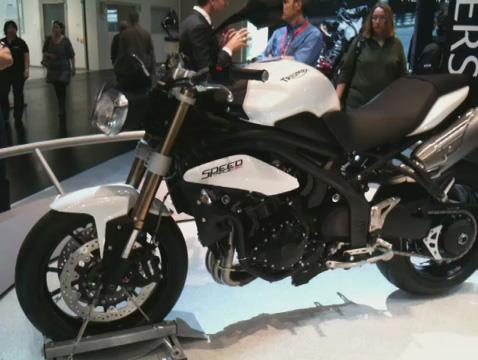 Cologne Bike Show: 2011 Triumph Speed Triple video