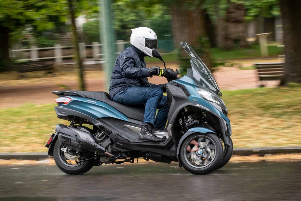 PIAGGIO MP3 530 (2022 - on) Review