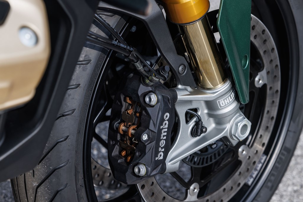 MOTO-GUZZI V100 MANDELLO (2023 - on) Review