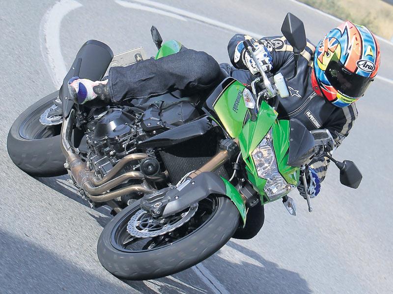 2011 Kawasaki Z750R - full review