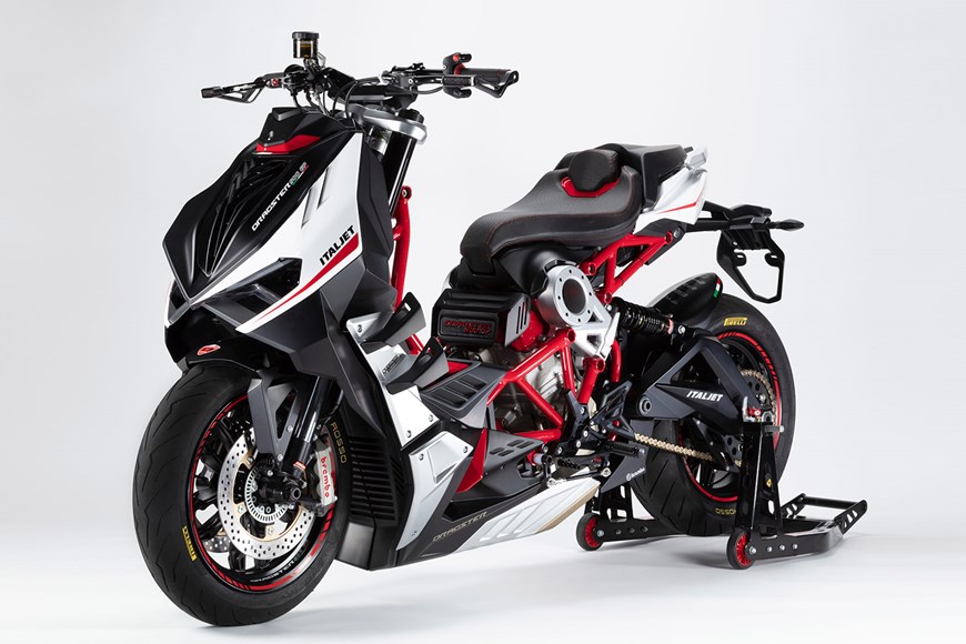 Italjet Dragster 500GP: Distinctive scooter gets performance makeover ...