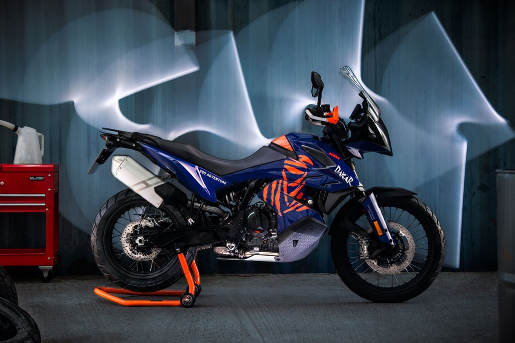 Chester Harley-Davidson honour WWII flying ace in latest custom