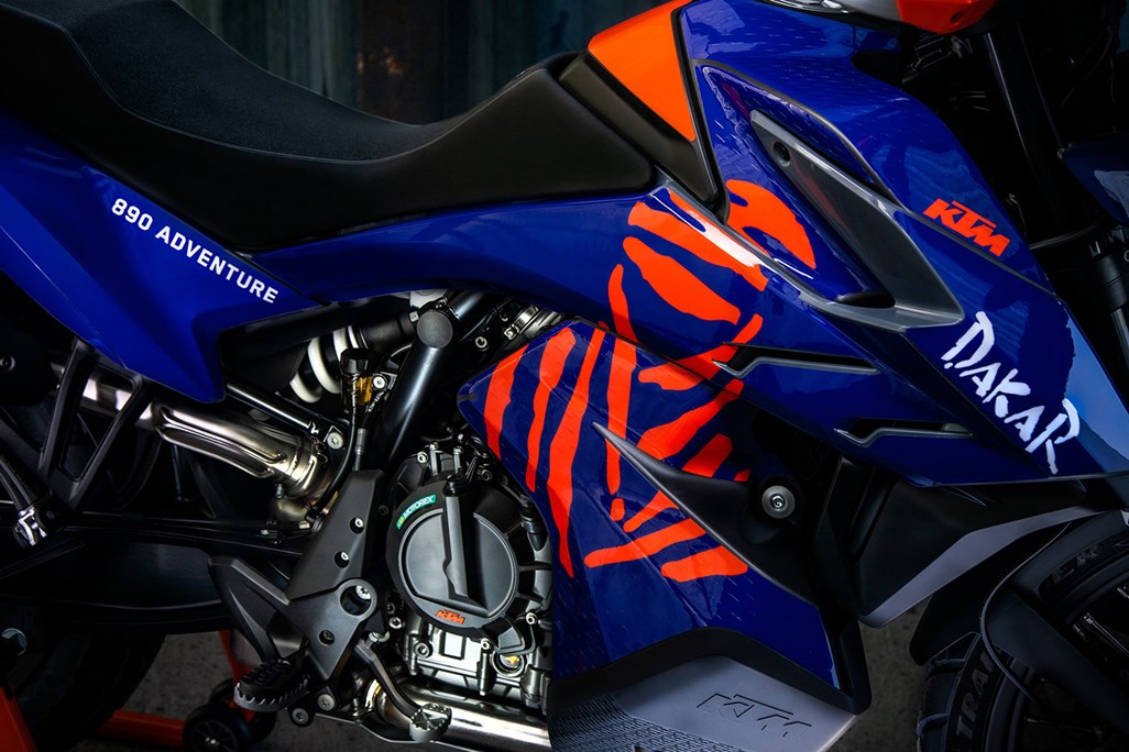 Chester Harley-Davidson honour WWII flying ace in latest custom