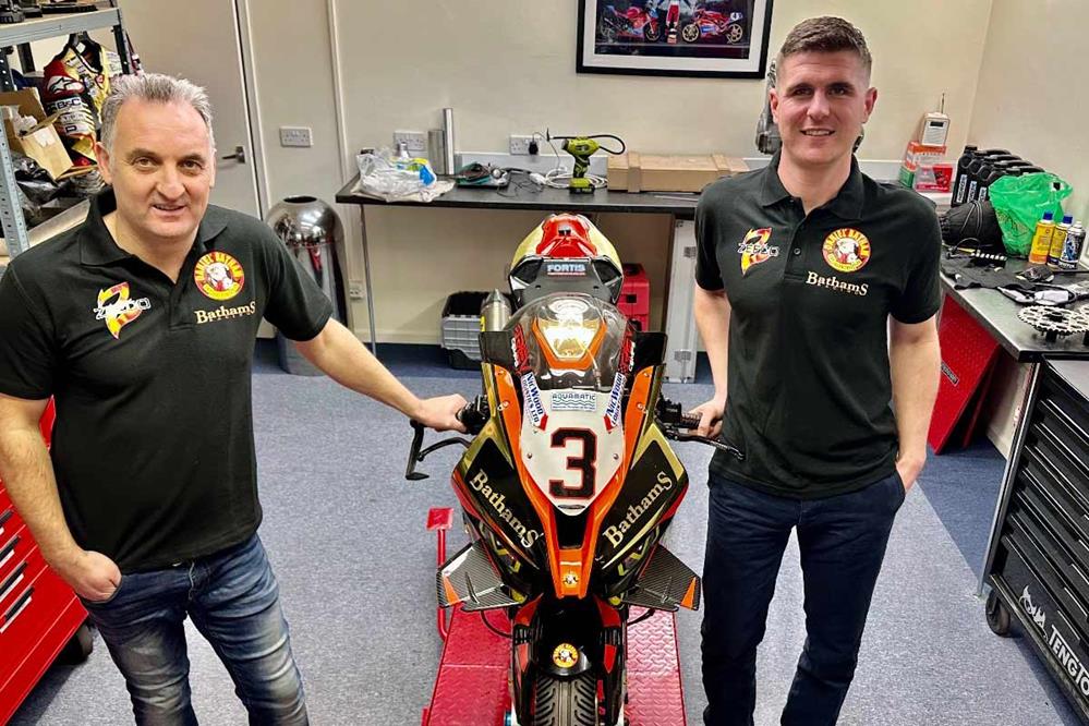 Roads: Craig Neve joins Bathams Racing for 2023 North West 200 and Isle ...