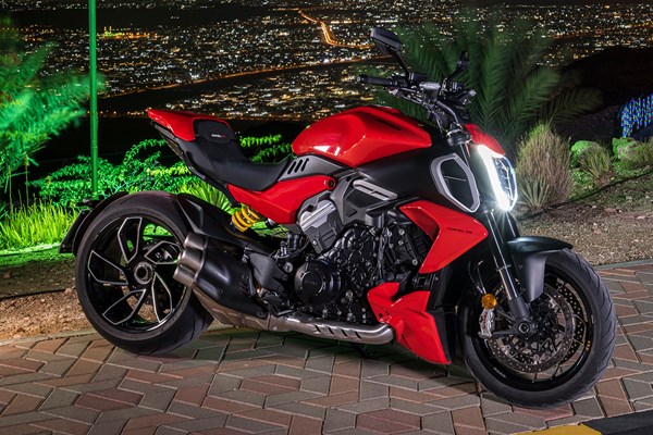 2023 Ducati Diavel V4 review | a completely different beast