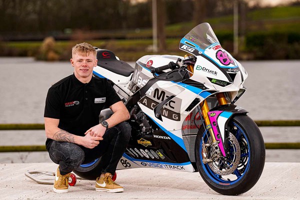 BSB: Hawk Racing confirm new partnership with Honda