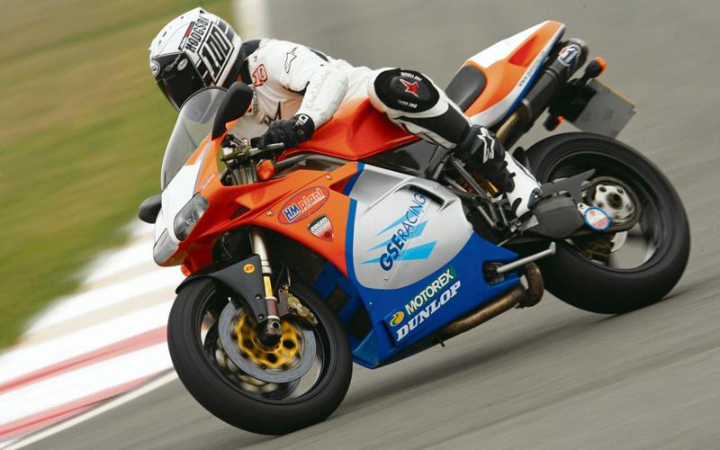 Video: Neil Hodgson on Donington Park