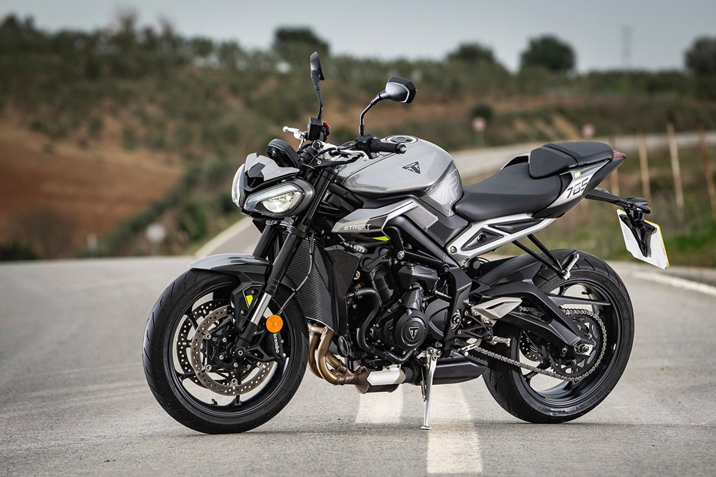 TRIUMPH STREET TRIPLE 765 R (2023 - on) Review