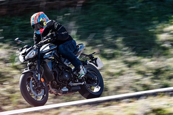 TRIUMPH STREET TRIPLE 765 R (2023 - 2025) Review
