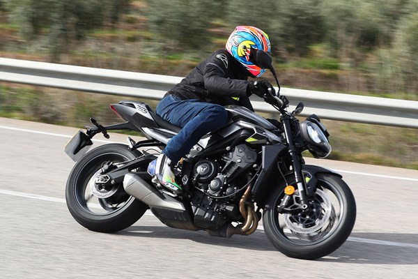 TRIUMPH STREET TRIPLE 765 R (2023 - 2025) Review