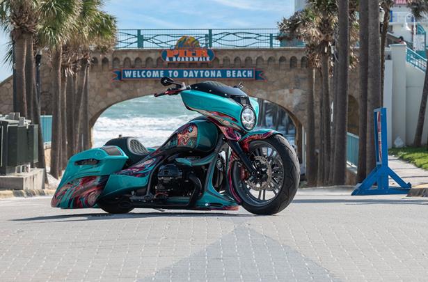 BMW R18 B transformed into extreme one-off bagger at world-famous ...