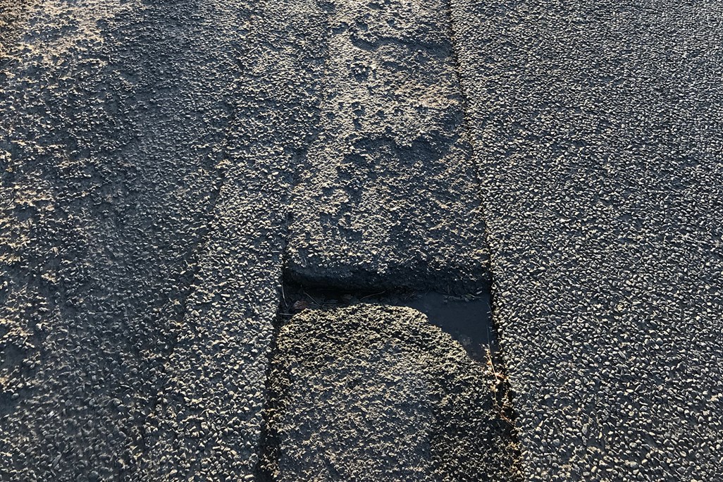 No hope for fast fixes on potholed UK roads