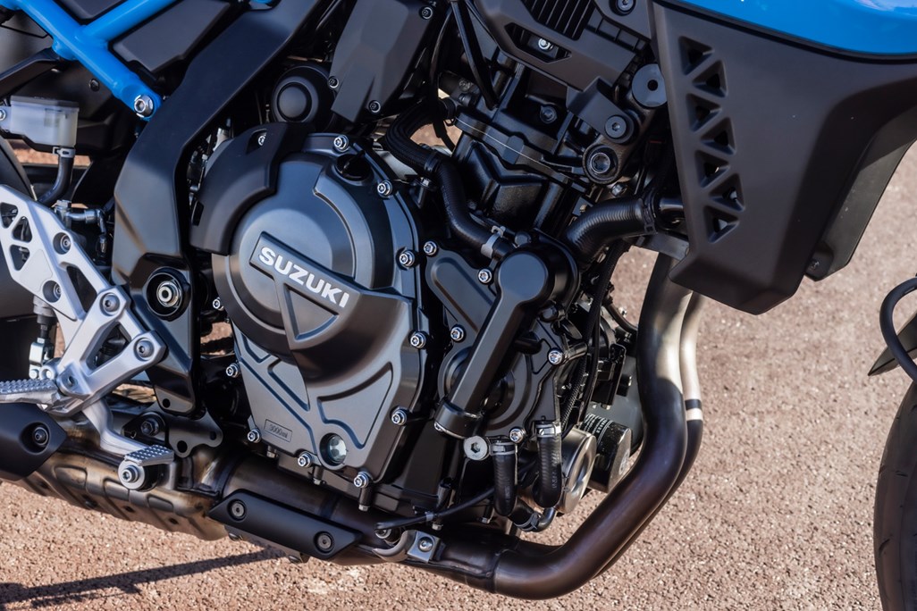 SUZUKI GSX-8S (2023 - on) Review