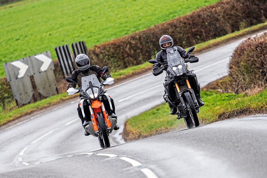 Who needs a big adventure bike? Yamaha Ténéré 700 World Raid vs KTM 890 ...