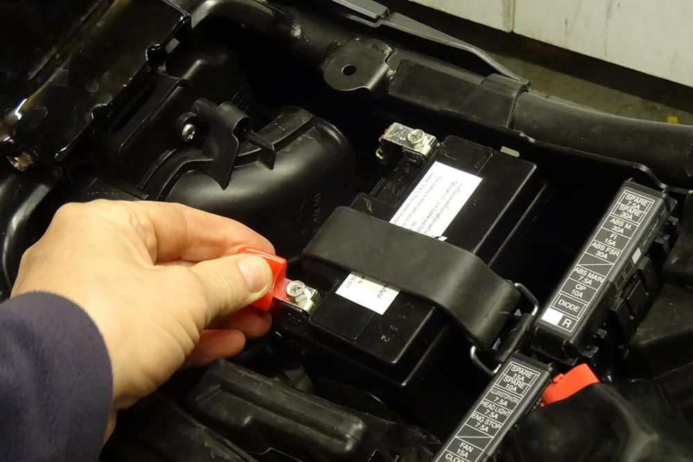 How to fit motorcycle USB port and phone cradle