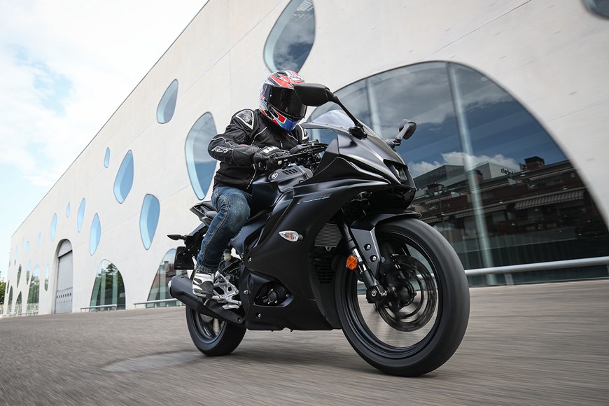 YAMAHA R125 (2023-on) Review
