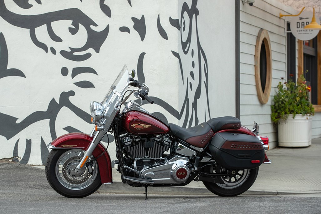 HARLEY-DAVIDSON HERITAGE CLASSIC (2023 - on) Review