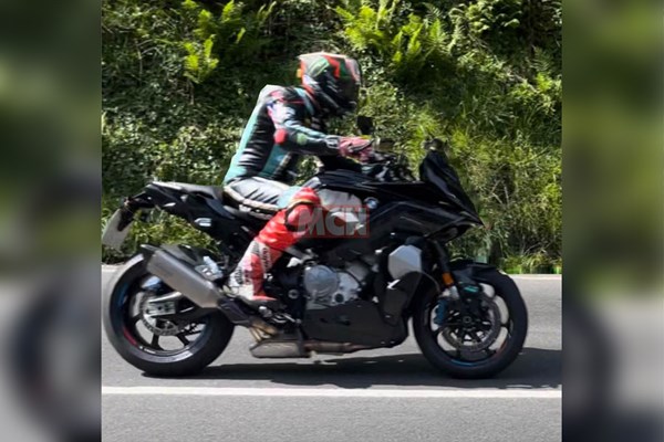 BMW’s XR gets M-ore: Prototype M1000XR confirmed by Motorrad