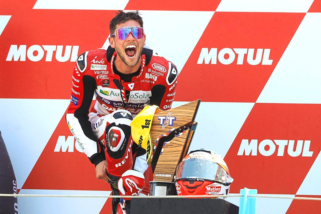 Dixon's delight! Jake Dixon claims stunning maiden Moto2 victory in ...