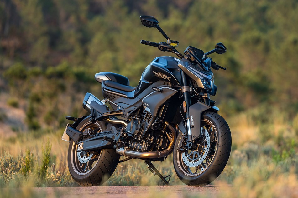 2023-on CF Moto 800NK Review | a lot of bike for the money!