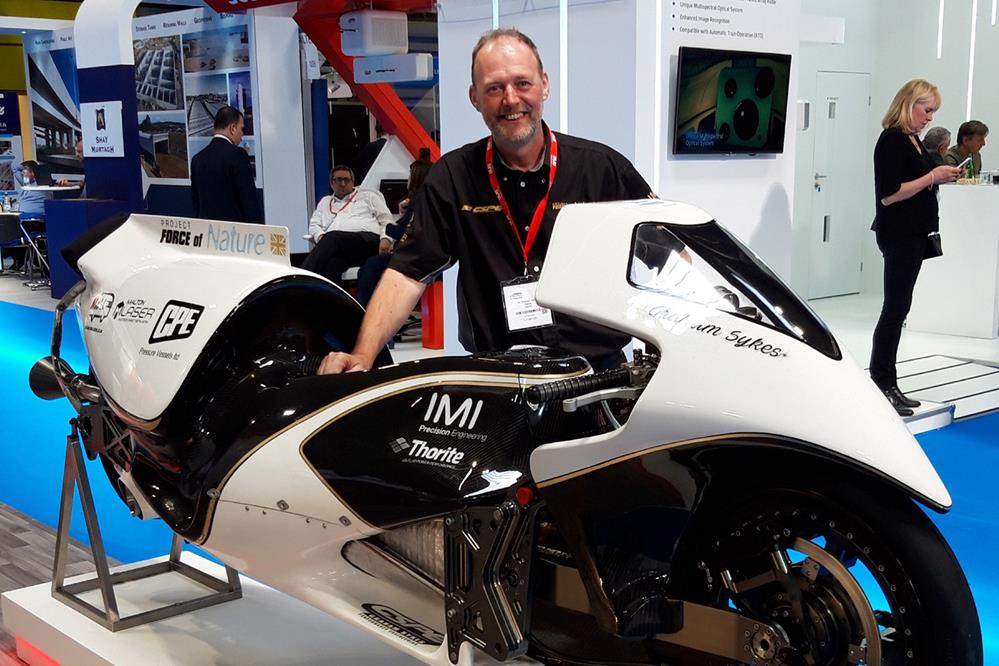 Full steam ahead: Speed freak grandfather breaks speed record on powered by superheated water