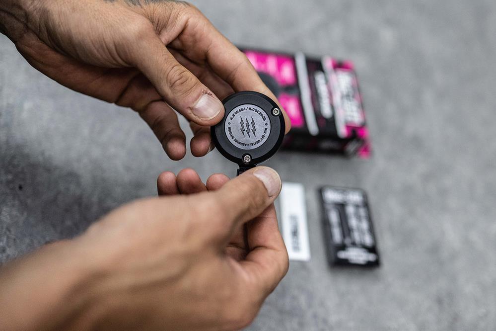 Muc-Off help to clean-up crime: Tracker holder gives bikers an ...