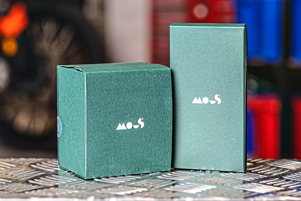 Motorcycle phone mounts | Access to your phone as you ride