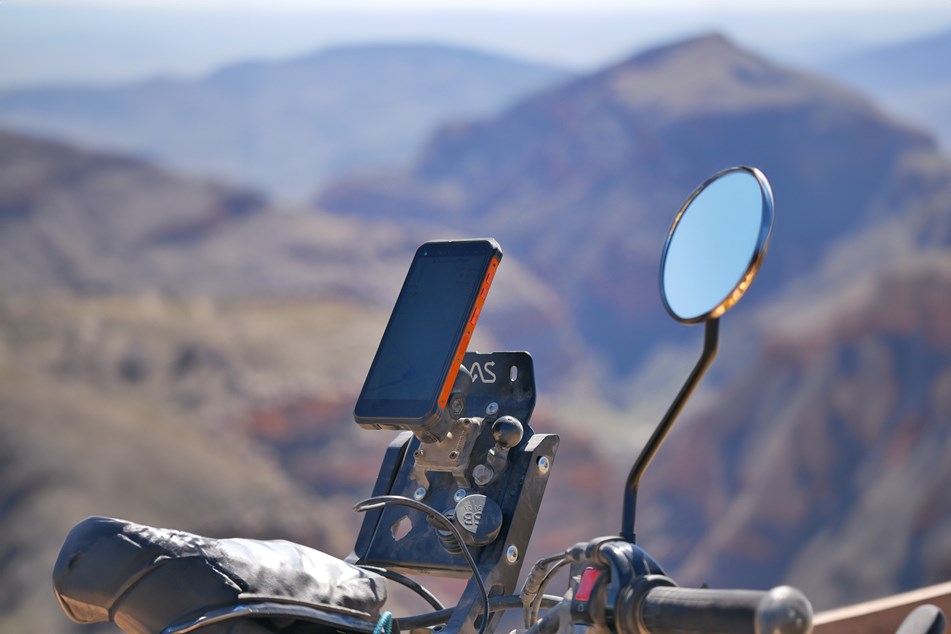 Motorcycle phone mounts | Access to your phone as you ride