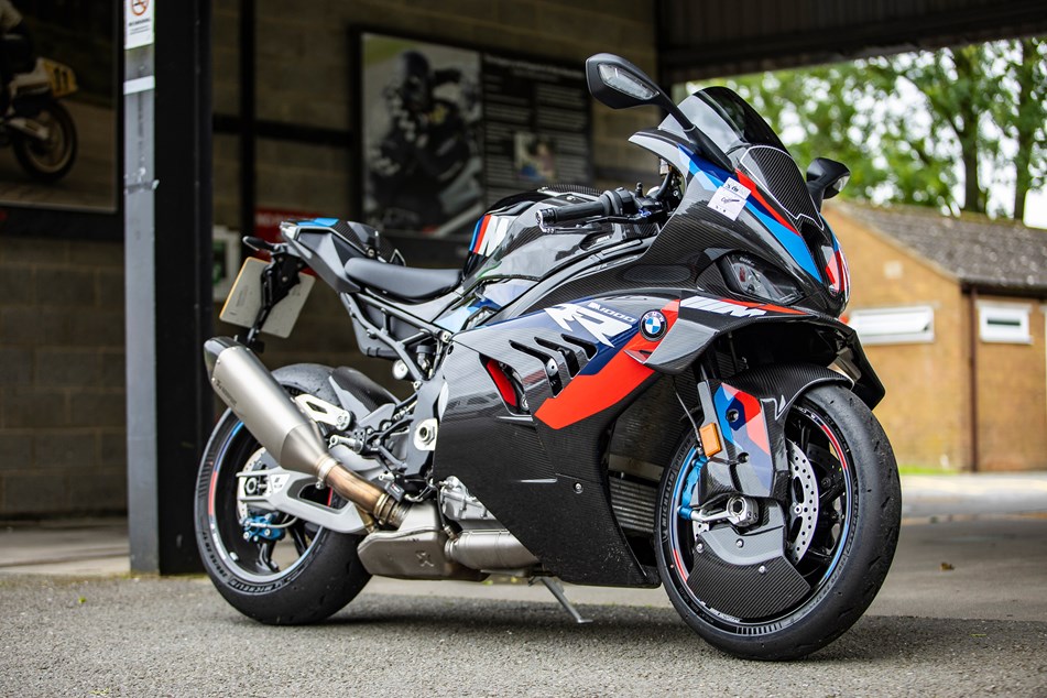 2023-2024 BMW M1000RR review: the best Bavarian superbike