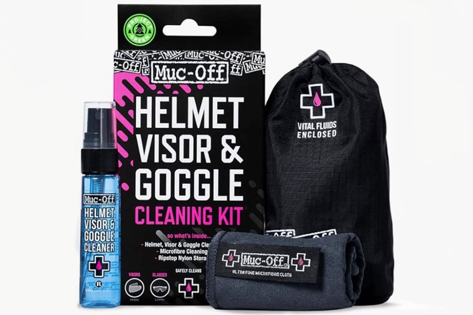 MCN's step by step how-to on cleaning your helmet in and out