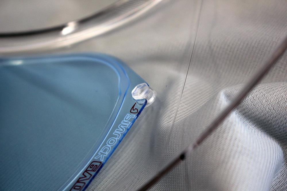 MCN's guide to fitting a Pinlock visor insert to your helmet