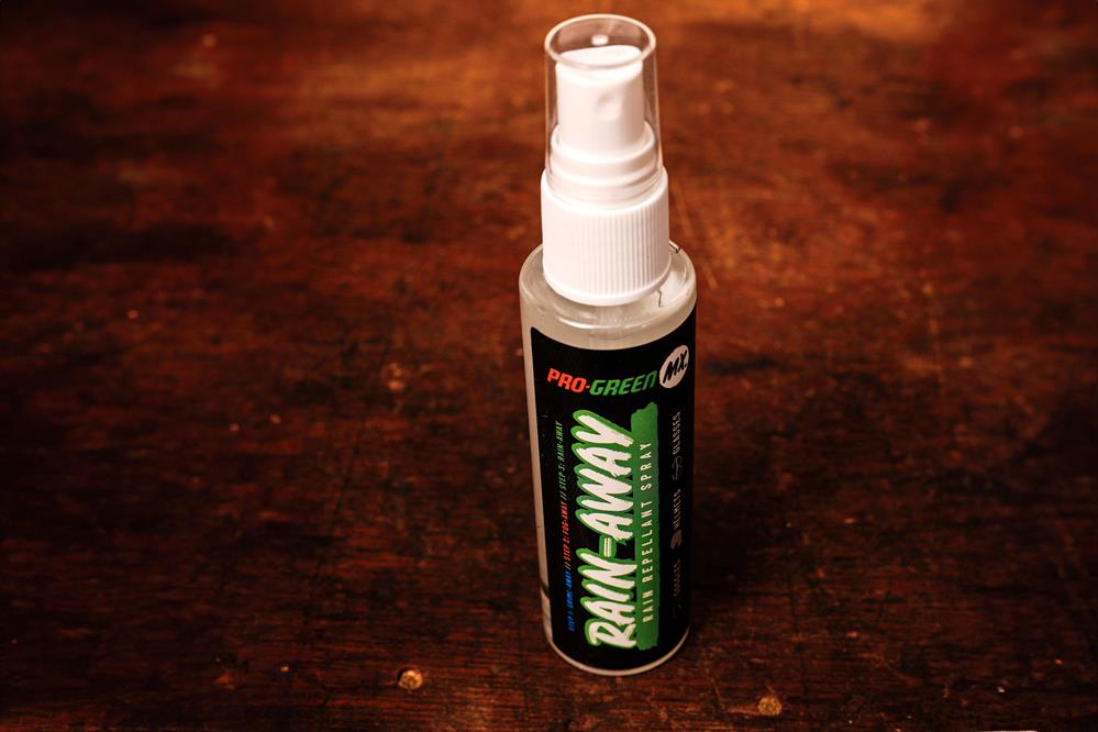 The best water repellents | Tried and tested by RiDE