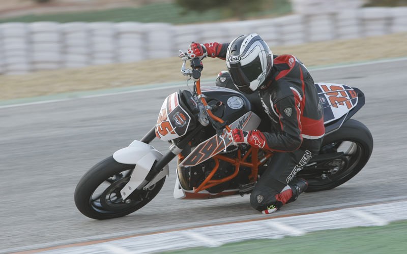 KTM 690 Duke Track first ride