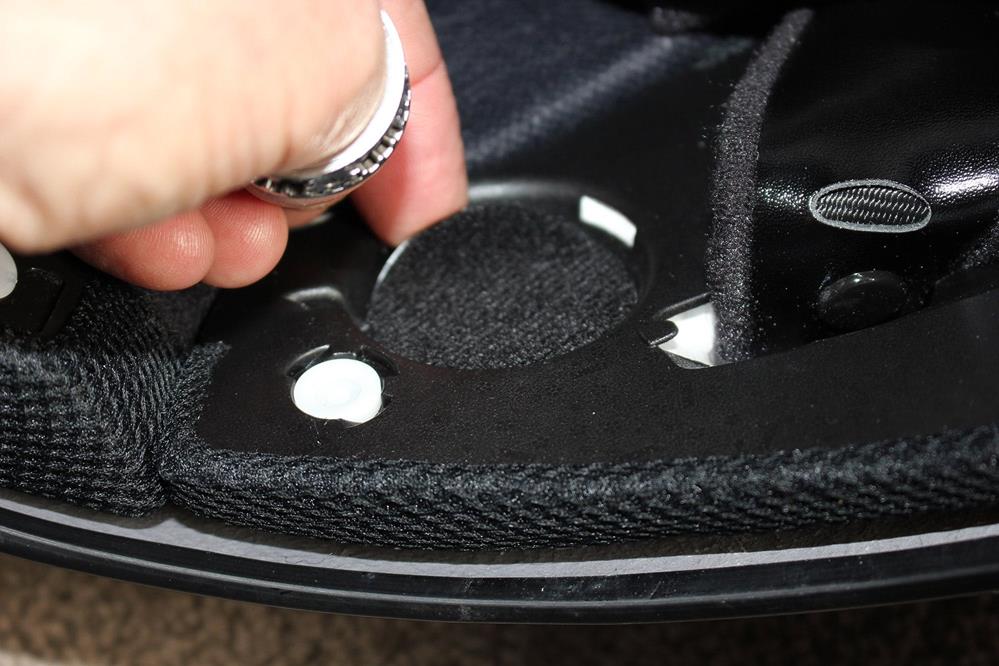 Comms away: How to fit an intercom to your motorcycle helmet